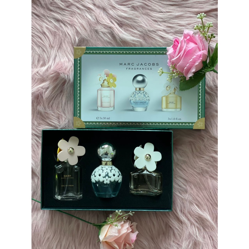 Marc jacobs Fragrance Miniature Set 3 in 1 | Shopee Malaysia