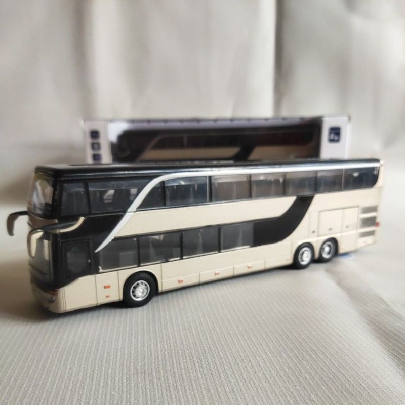 Diecast miniature double Decker bus, pull level bus, made of iron ...