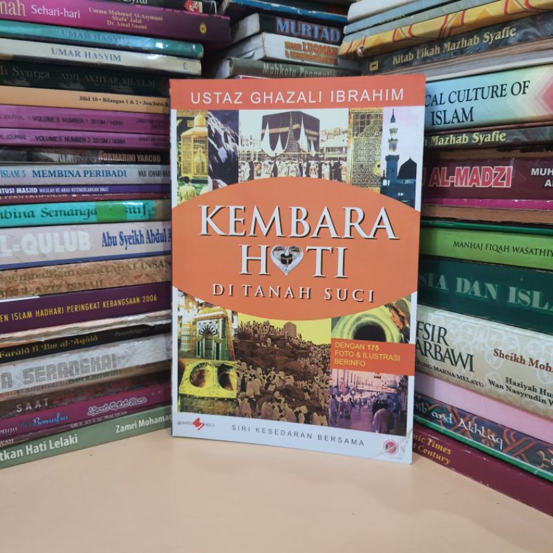 Kembara Hati Di Tanah Suci,Ghazali Ibrahim,Wahyu Suci,Isi bagus,harga ...
