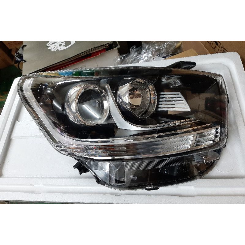 Original Perodua Axia Headlamp（SECOND-HAND ） | Shopee Malaysia