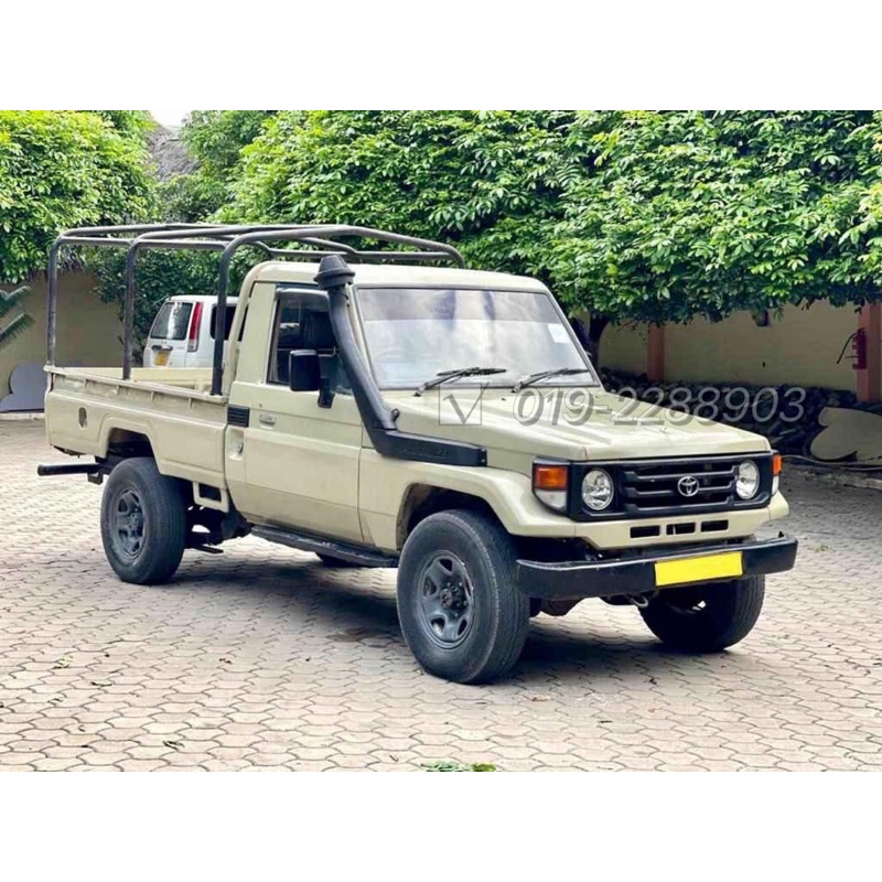 Toyota Landcruiser 75 Series Front Signal Lamp(BLACK) | Shopee Malaysia