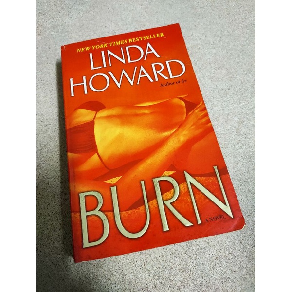 (Preloved novel) Linda Howard Burn | Shopee Malaysia