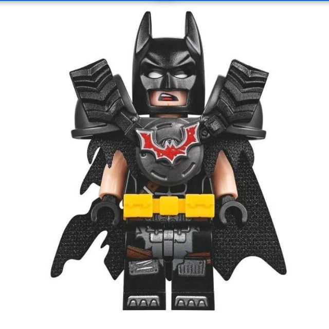 LEGO tlm118 Batman - Battle Ready, Tire Armor, Tattered Cape, Yellow ...