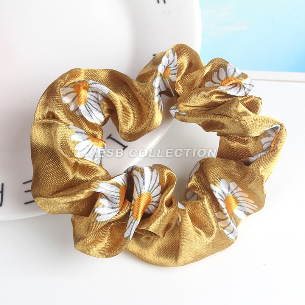 GETAH RAMBUT Daisy Print Silk Scrunchies Elastic Hair Bands Hair Ties ...