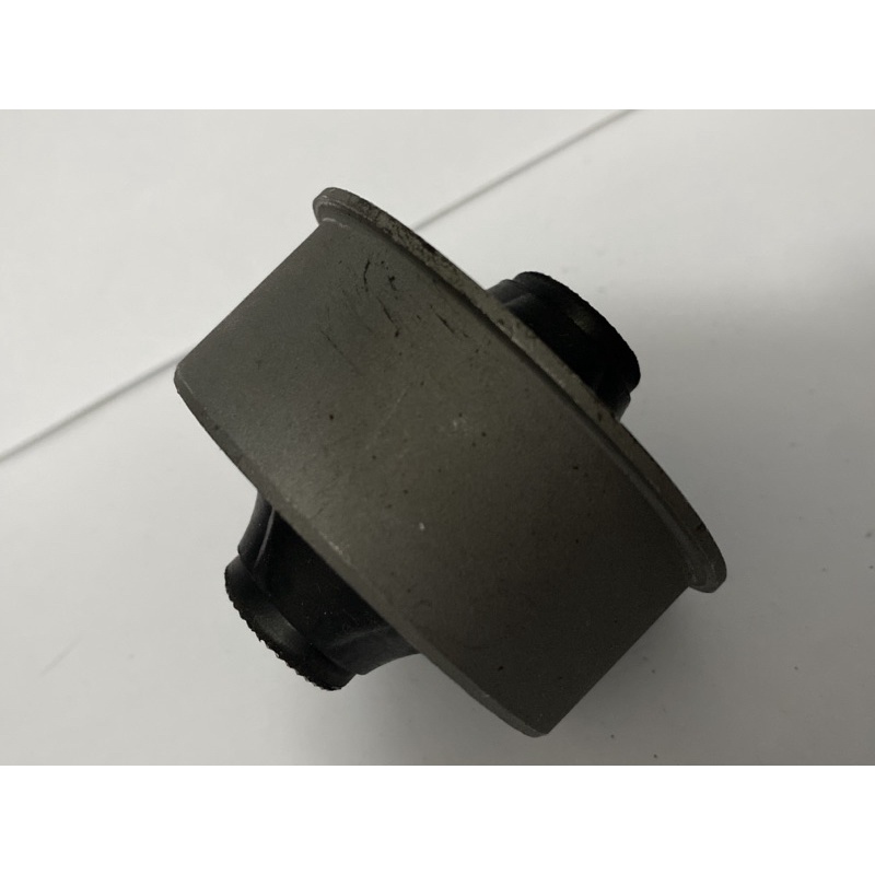 Suspension bushing Toyota altis big (2000-2010) | Shopee Malaysia