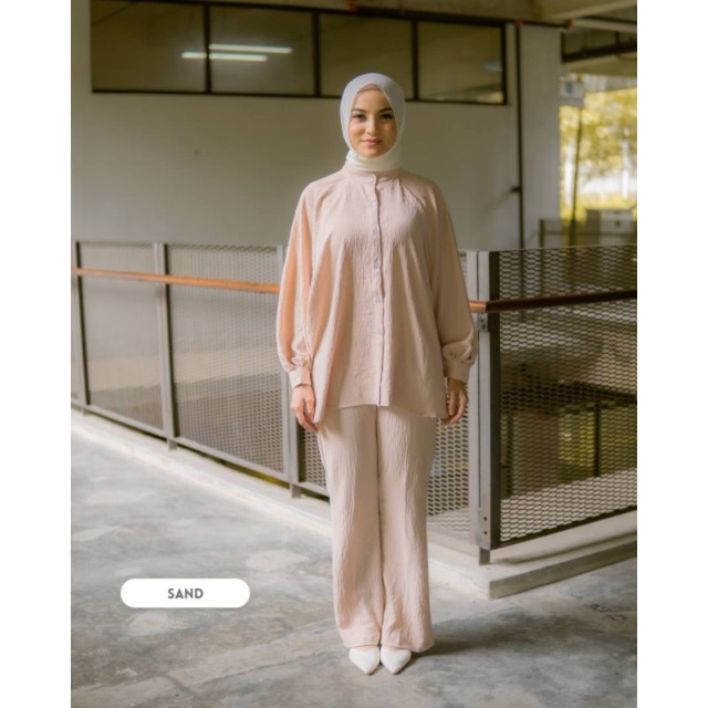 STELLA SUIT BY NORIESIGNATURE | Shopee Malaysia