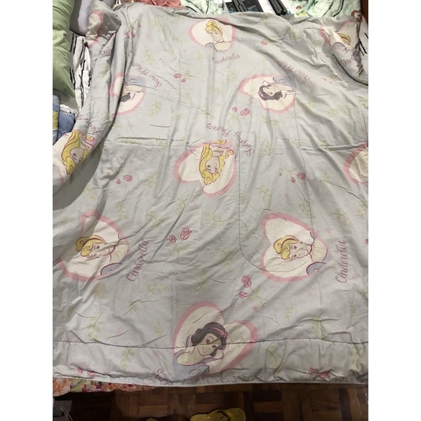 Disney Princesses Comforter | Queen Size | Pre-loved | Cinderella ...