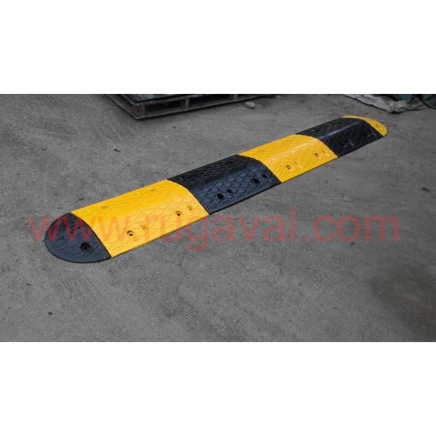Road Hump 500 - Centre, Size: 500mm L x 350mm W x 50mm Thk, Premium ...