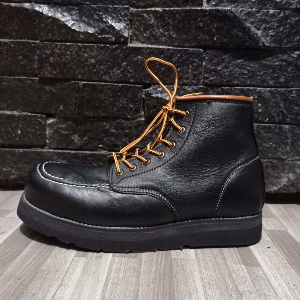 Moctoe safety boots with steel toe, leather, full black model | Shopee ...
