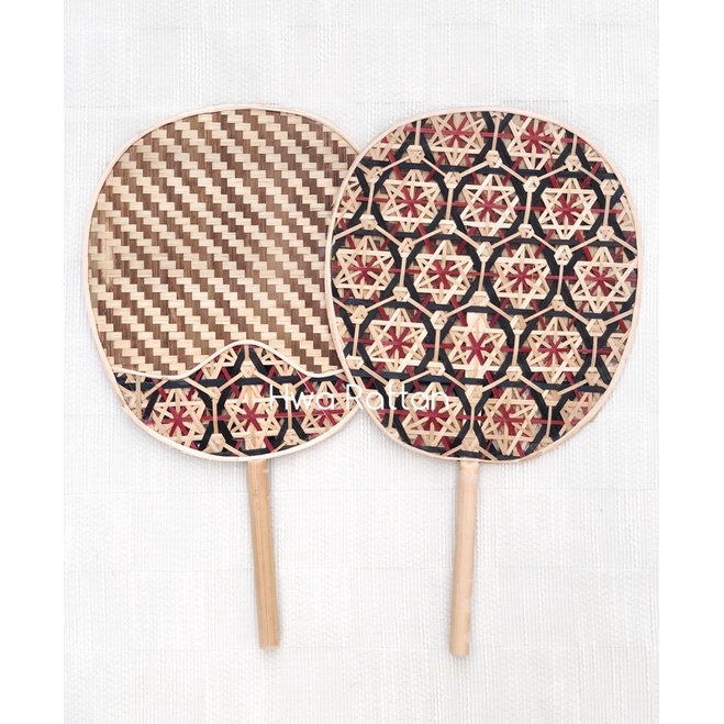 Kipas buluh bamboo manual hand fan / Relax chill kipas satay ...