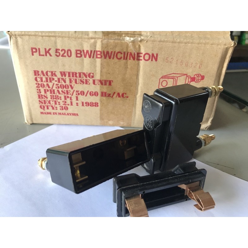 PLK 520 BW/BW/CI/NEON 20A 500V Fuse Unit c/w 2 stud | Shopee Malaysia