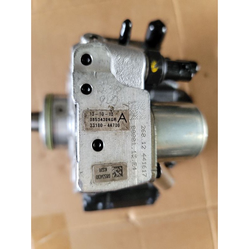 Hyundai Starex 2.5 A2 common rail high pressure fuel injector diesel ...