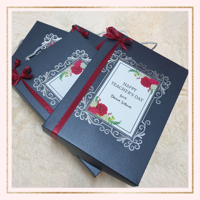 GIFT SET SEJADAH TENUN 35X70CM + PREMIUM BOX + TAG MAJLIS + Reben HARI ...