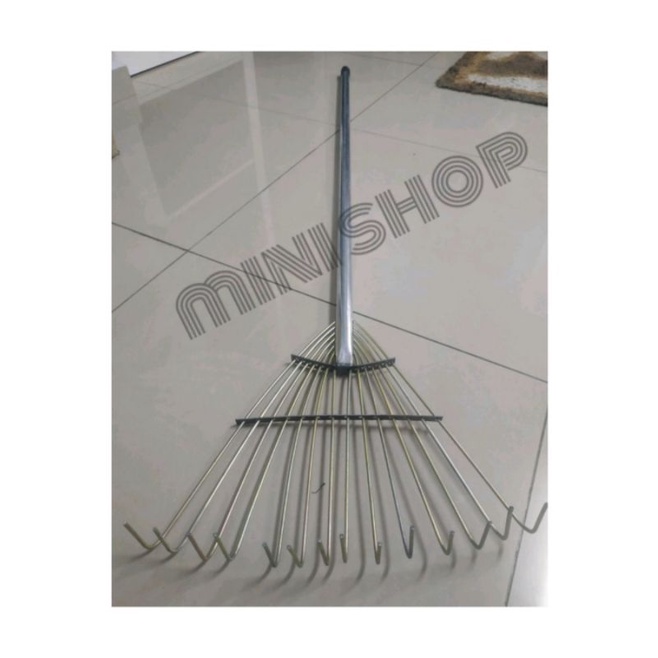Cakar Daun Handle Besi/Grass Rake Batang Besi/Cakar Besi | Shopee Malaysia
