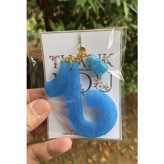 keychain Tik tok untuk dimiliki | Shopee Malaysia