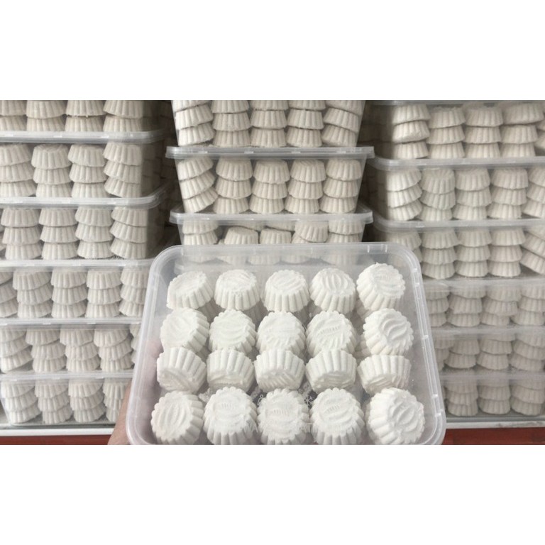 PROMO MERDEKA 1.Putu Kacang 2.Kapit/Sepit 3.Bahulu Cermai 4.Putu Beras ...
