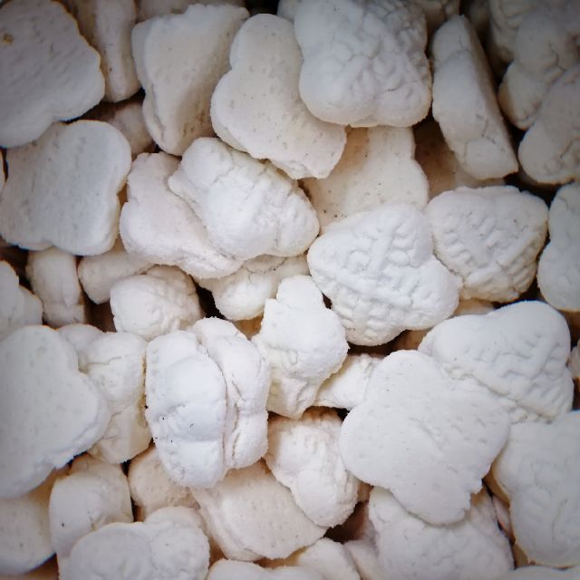 Chinese New Year snack tapioca cookies500g，天合成新年年货 番婆饼500g，Kuih Bangkit ...