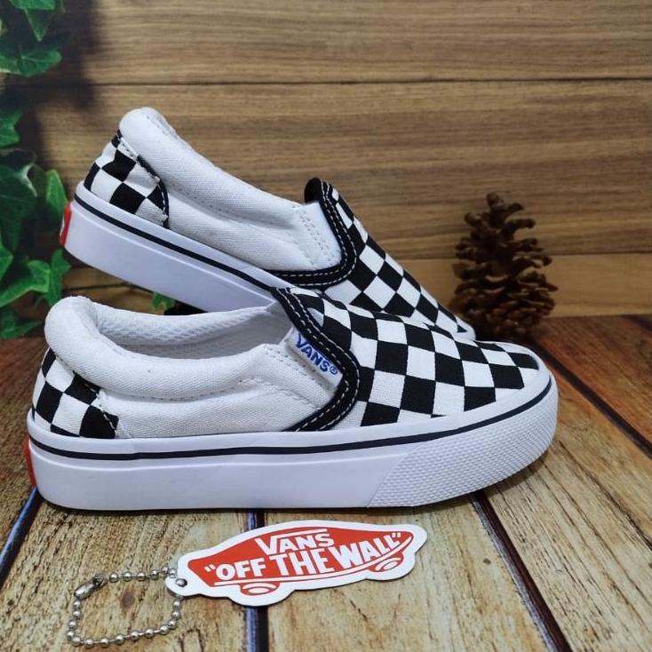 Vans Shoes For Boys & Girls With Chess Pattern, Strap And slip on Plum ...