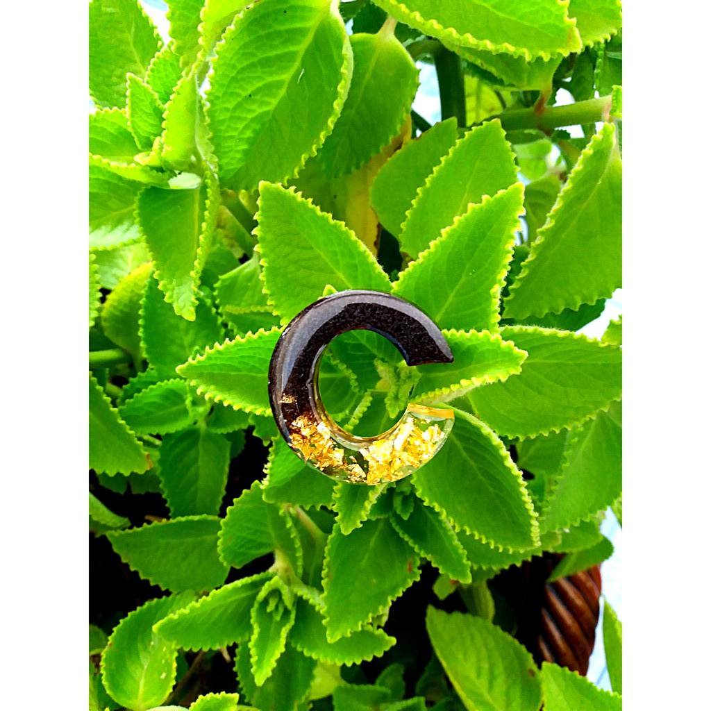 *Ready Stock* Resin Alphabet "C" Keychain (Favourite Black with gold ...