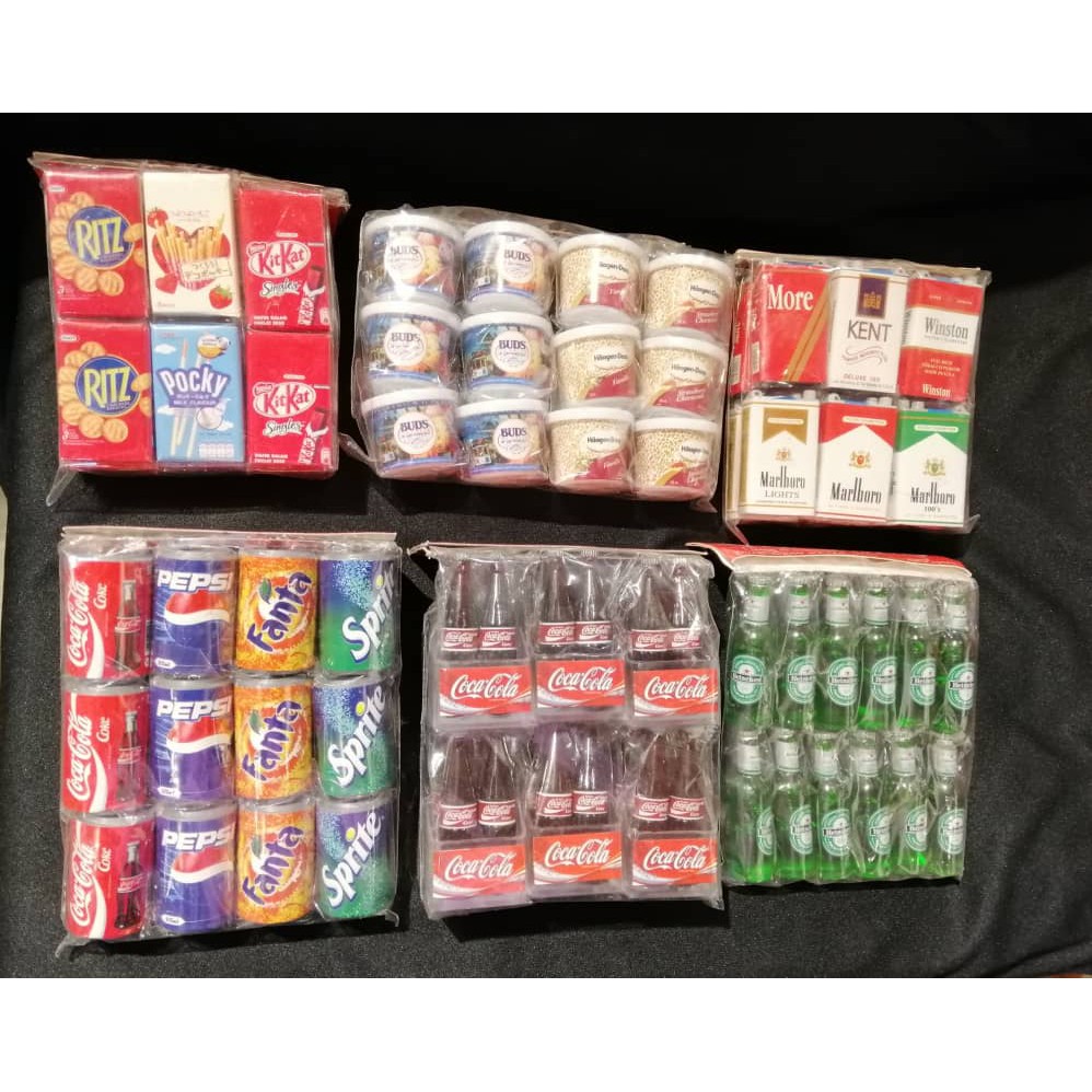 Cola Kit Kat Fridge Magnet (12pcs in 1 pack) 冰箱贴 (12 in 1) | Shopee ...