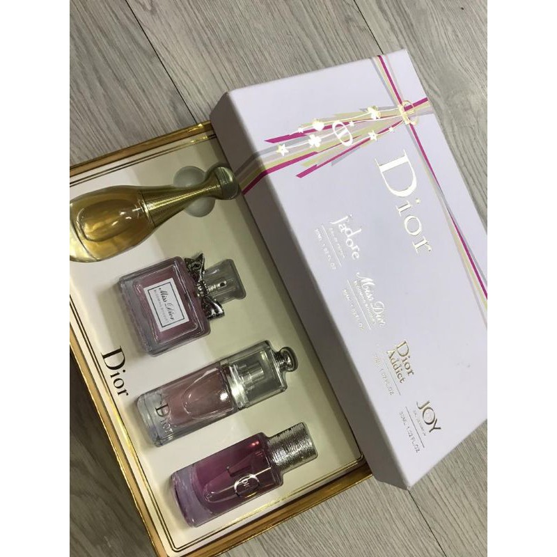 DIOR MINIATURE SET 4 IN 1 30MLX4 RM150!!! | Shopee Malaysia