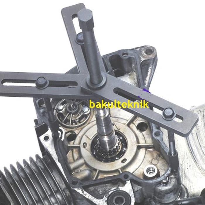MESIN Crankcase Separator Big grip on Treker Tool opens Crankcase ...