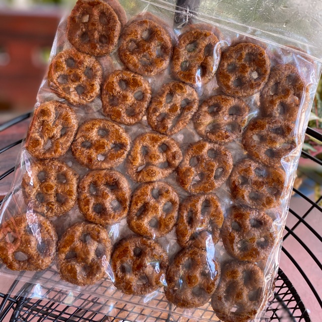 Kuih penderam 25biji/1pack | Shopee Malaysia