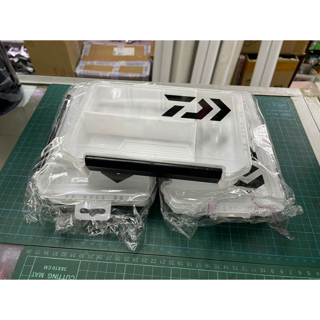 Daiwa Lure Box ,TOOL BOX ,MULTI BOX (15CM X 20CM x 4CM ) WHITE COLOR ...