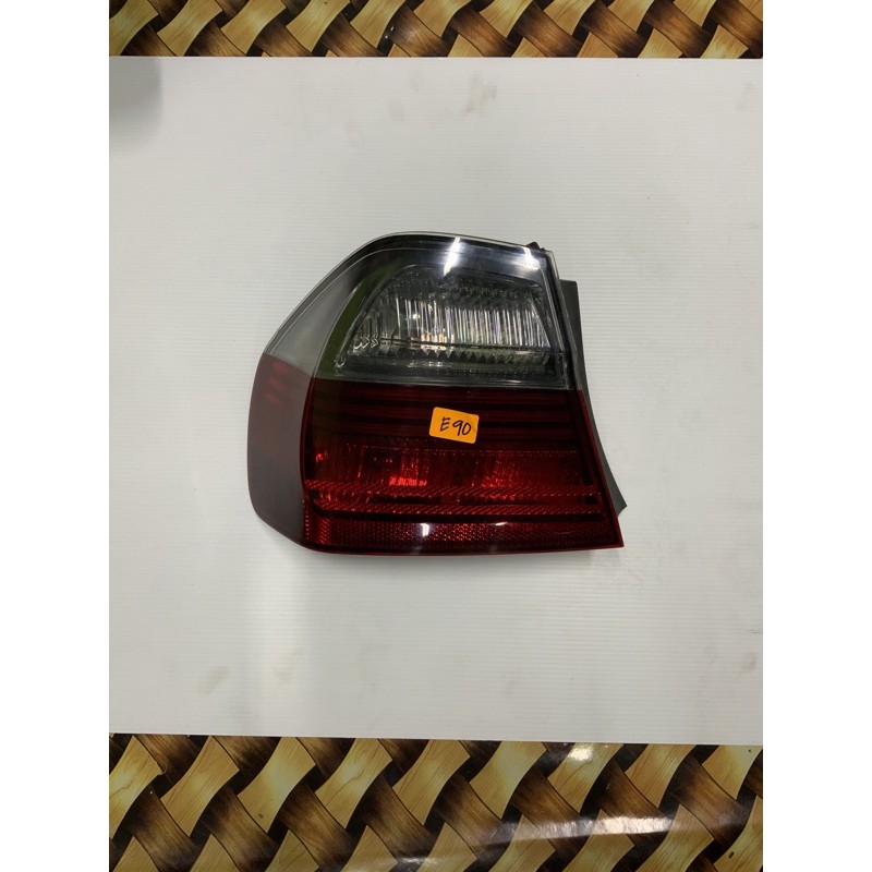 BMW E90 Tail light genuine | Shopee Malaysia