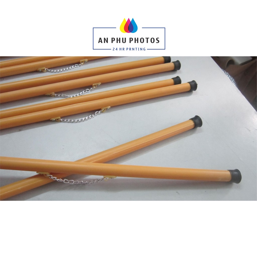 Plastic flutes for hanging pictures and calligraphy of all sizes. 10 ...