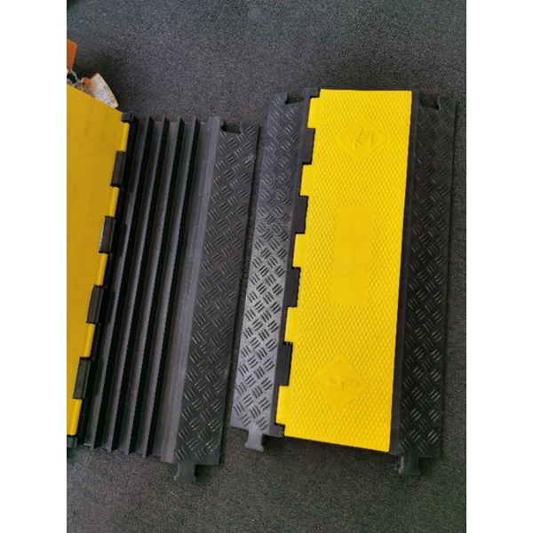 5 channel Cable Ramp - Full Rubber and PVC material | Shopee Malaysia