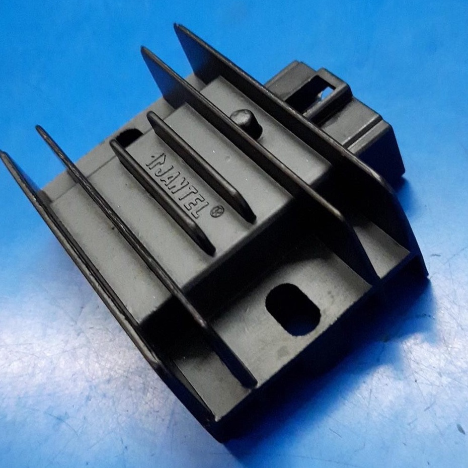 Nimota LC125 - Regulator - Rectifier -- V1 / V2 / Regulator Socket for ...