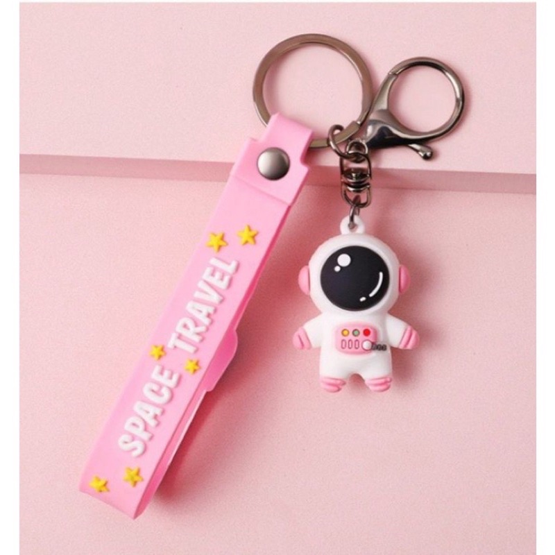 Stok Sedia Ada Keychain Popular Silicone 3D Astronaut Keychain Viral ...