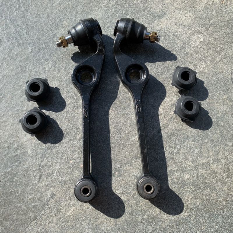 Kelisa kenari lower arm assy with Bush LH RH 2pcs with 4bush | Shopee ...