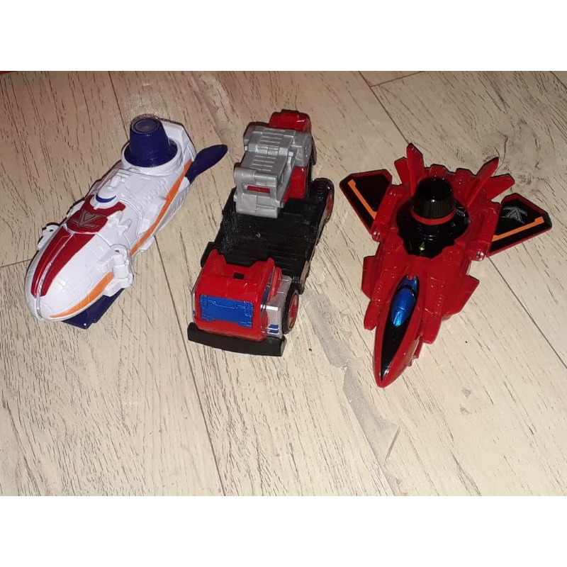 dx vs dial fighter keisatsu sentai patoranger vs kaito sentai lupin ...