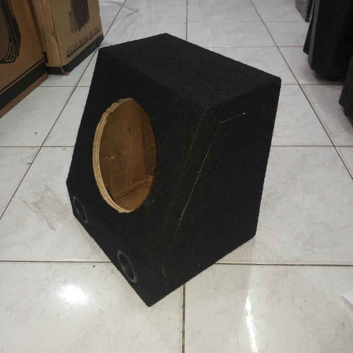 8 inch slanted carpet speaker box / 8 inch slanted box / 8" carpet box ...