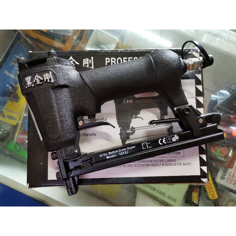 Black king kong air nailer 1013J Pneumatic Nailer Wood air Stapler pin ...