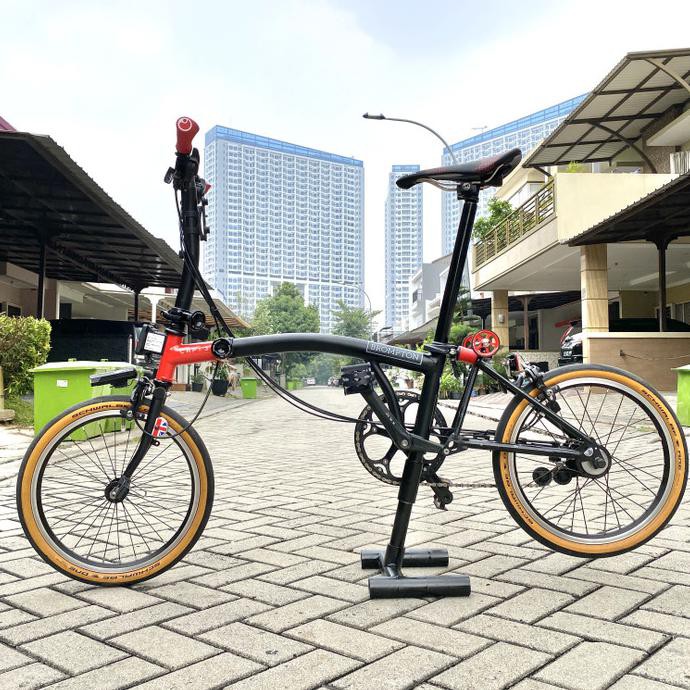 !| Stand Bike Display Brompton Folding Bike Stand Fnhon Pikes NO ...