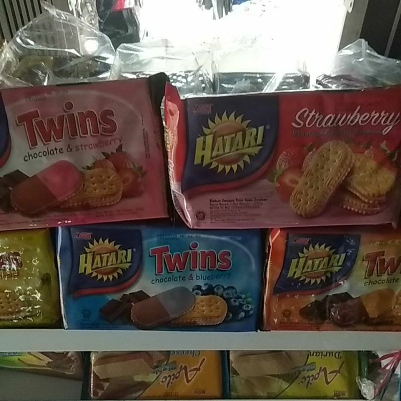 Hatari biscuit cream 200gr all variants | Shopee Malaysia