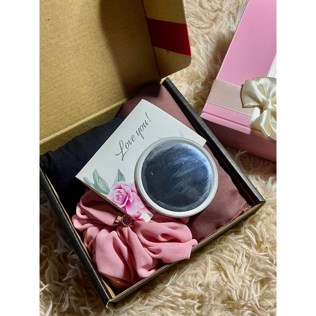 Bawal Gift Box/Tudung Gift Box/Chocolate Box/Purse Gift Box/Scrunchies ...