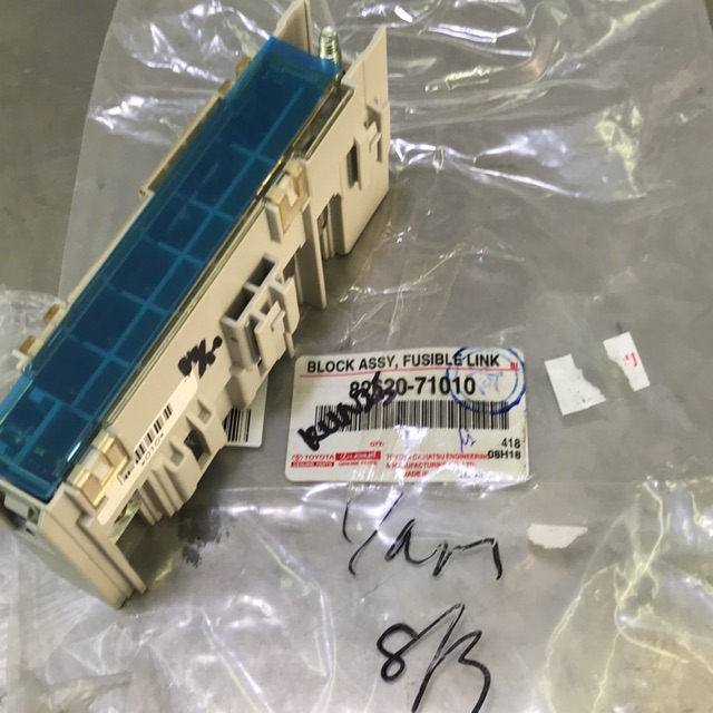 TOYOTA HILUX KUN25 FUSIBLE LINK BLOCK ASSY-82620-71010 | Shopee Malaysia