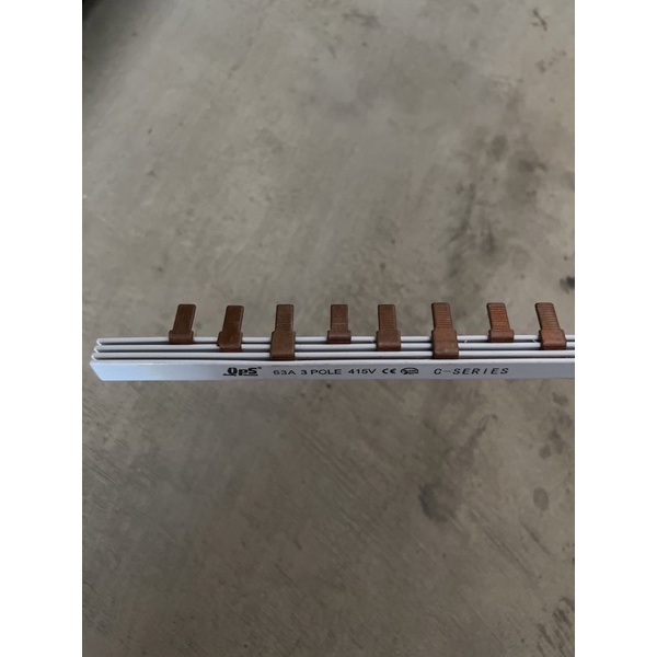 MAJU MCB COPPER BUSBAR 3 POLE THREE PHASE WITH PLASTIC INSULATED / MCB ...