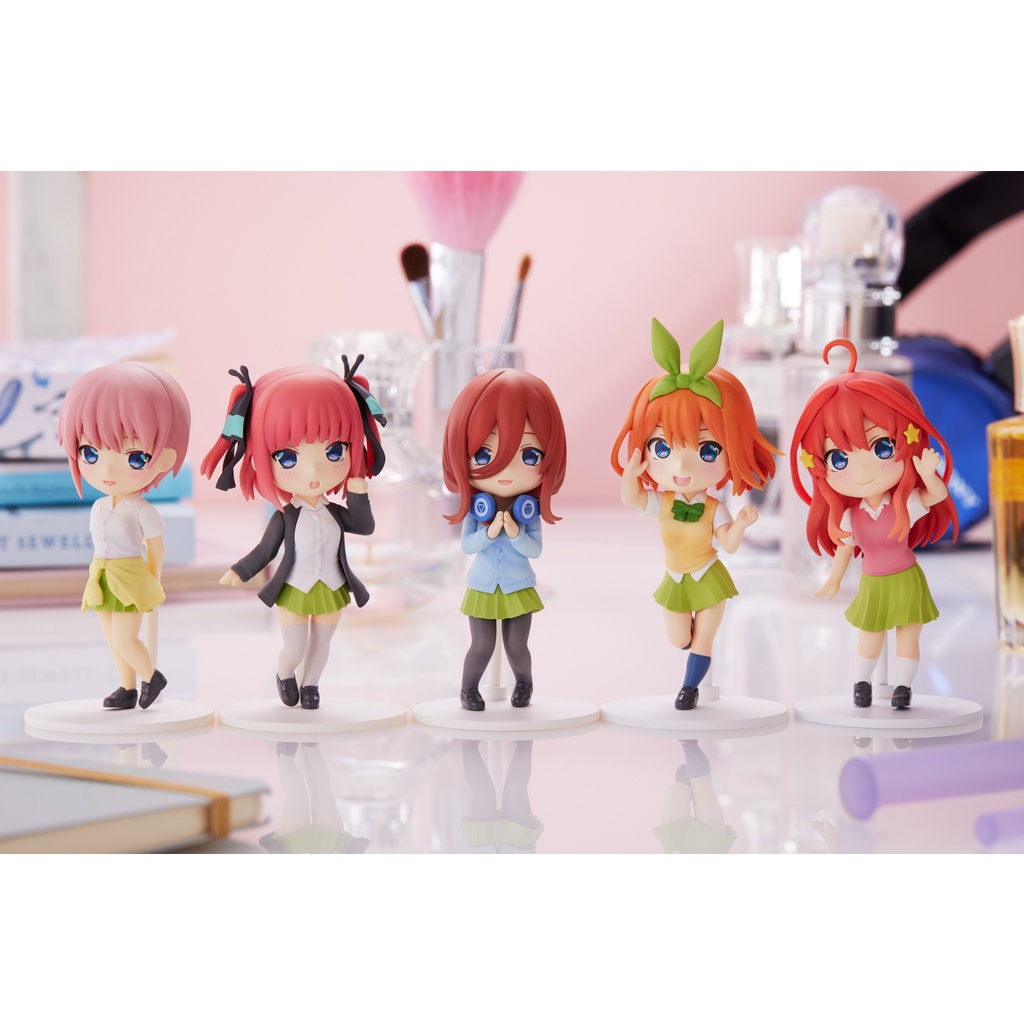 PLUM Quintessential Quintuplets Mini-Figure Nakano Ichika Nino Miku ...
