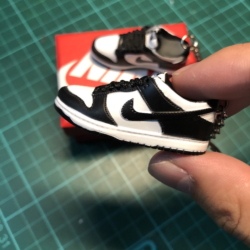 Nike Dunk Low “Panda” (Mini Keychains) | Shopee Malaysia