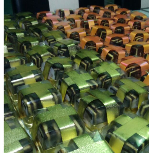 Goodies kek lapis sarawak | Shopee Malaysia