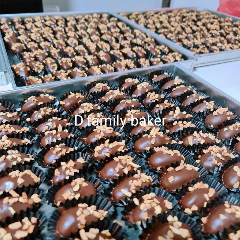 BISKUT RAYA ALMOND LONDON PREMIUM SEMPERIT KLASIK 💥💥💥 | Shopee Malaysia