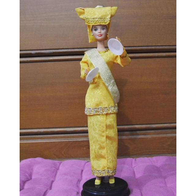Barbie mattel minang padang original second | Shopee Malaysia