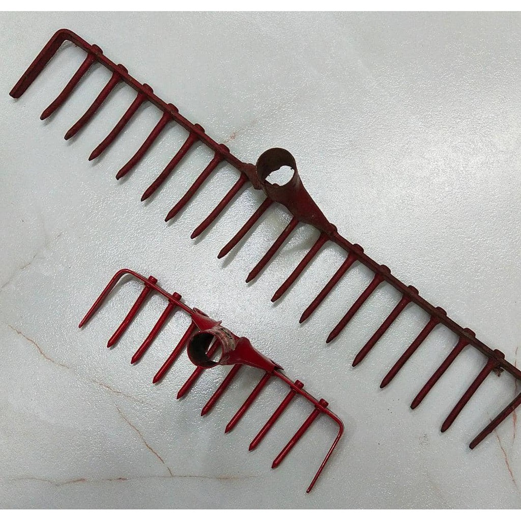 Cakar Besi Paku Garden / Red Rake / Pencakar Rumput (红钉耙） | Shopee Malaysia