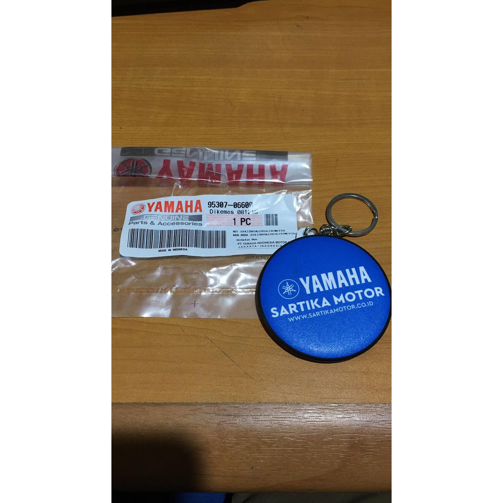 Original Yamaha Nmax Number Plate Holder Nut | Shopee Malaysia