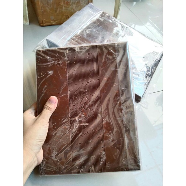 Chocolate Silver Queen Block 1 KG | Shopee Malaysia